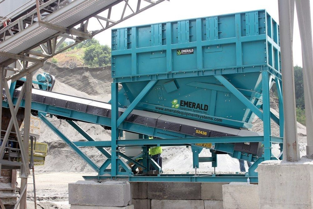 Feed Hoppers – Emerald Equipment Systems Inc